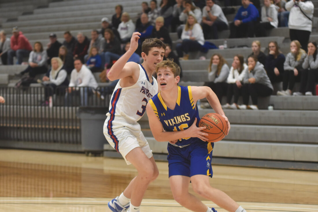 Vikings hold on against HBC | News, Sports, Jobs - Marshall Independent